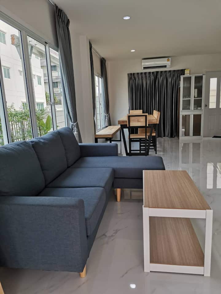 The Y Guest House Impact Arena - Mueang Pathum Thani District