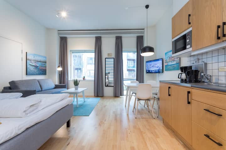 Studio Apartment With Patio - Stockholm