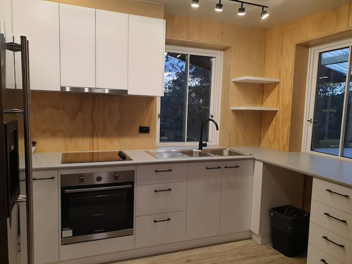Fresh And Funky Apartment In Falls Creek - Falls Creek