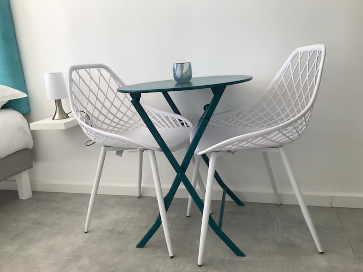 Chambre Climatisée 1km De La Plage De Lalmanarre - Hyères