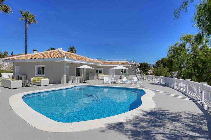 Praktfull Villa I La Cala De Mijas - La Cala de Mijas