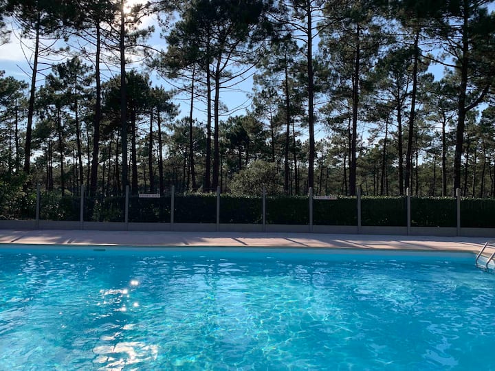 Maisonette Au Calme Avec Piscine Dans La Pinède. - Lacanau