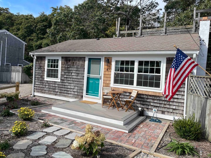 Cozy Cottage In The East End - Provincetown, MA