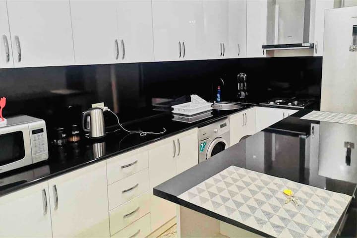 Duplex Large 3b/room-2.5 Baths,2balcony+tours - Ereván