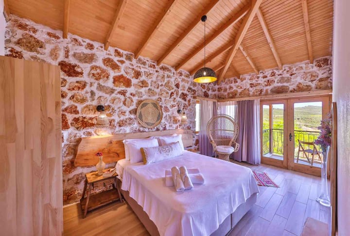 Badem House Havuzu Olan Doga Içinde Lüx Villa - Kaş