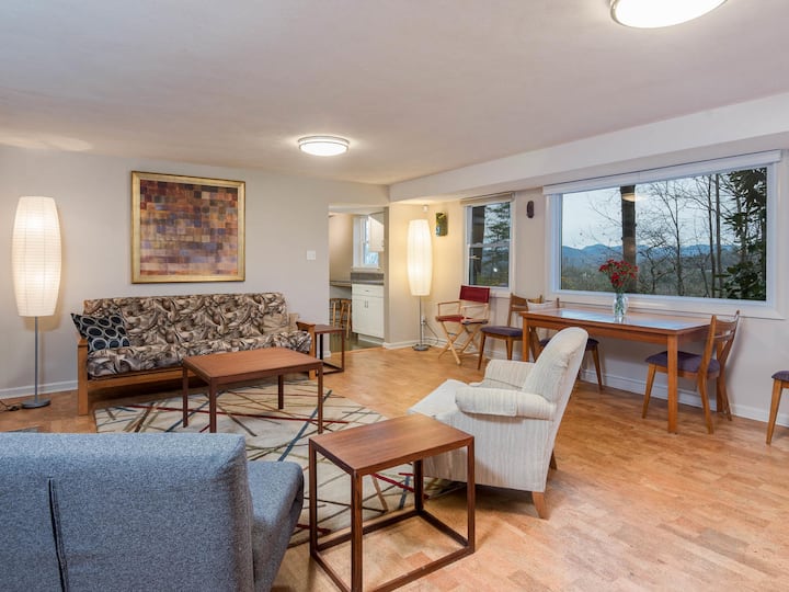 Views, Sunsets, Privacy - Next To Grove Park Inn! - Weaverville, NC