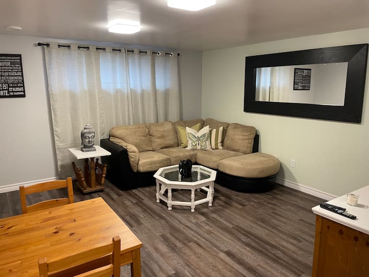 Cosy Short Term Rental - Boucherville