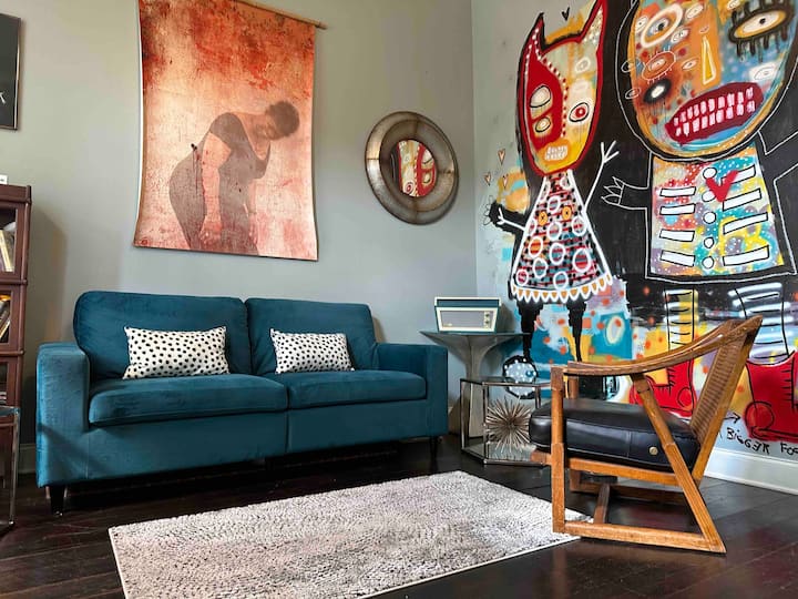 Private 2br 1875 Cottage Next To Fr. St. & Fq - New Orleans, LA