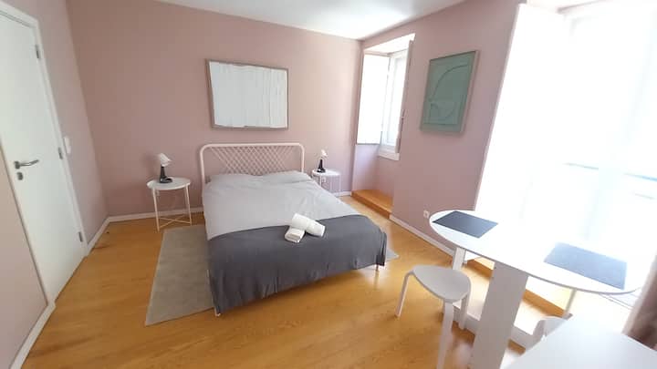 Quarto Duplo Com Kitchenette Na Baixa De Lisboa - Lisboa