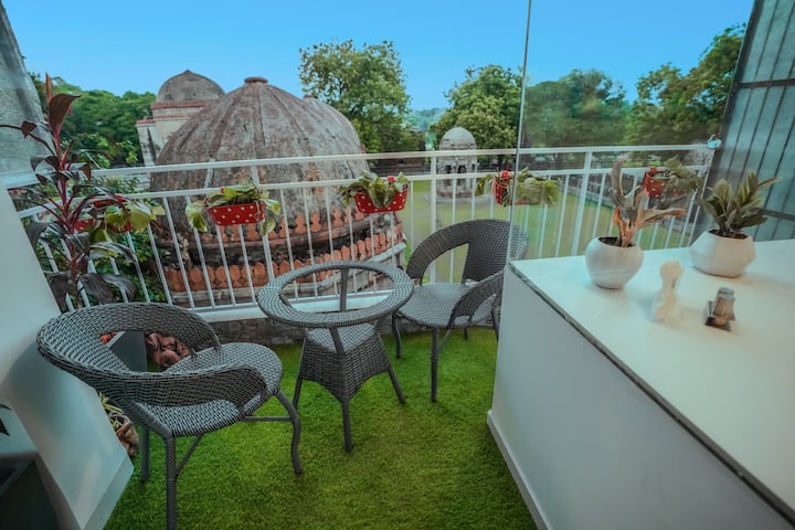 Delhi Holiday Rentals & Homes - Delhi, India | Airbnb