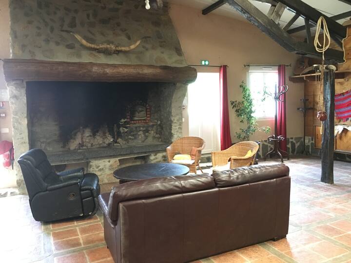 Ch1 - 4 Pers Gîte Le Saloon Dans Ranch - Blain