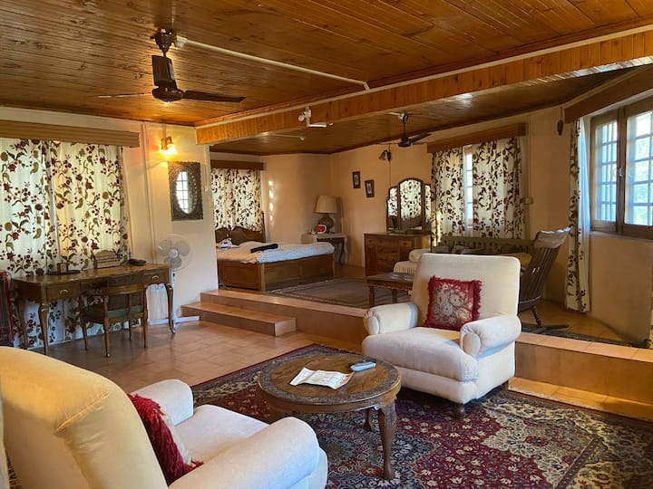 Mountview Villa A Stunning 4 Bhk Near Dal Lake - Srinagar