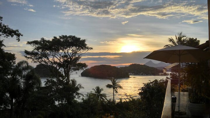 Casa Em Condomínio Em Angra - Angra dos Reis