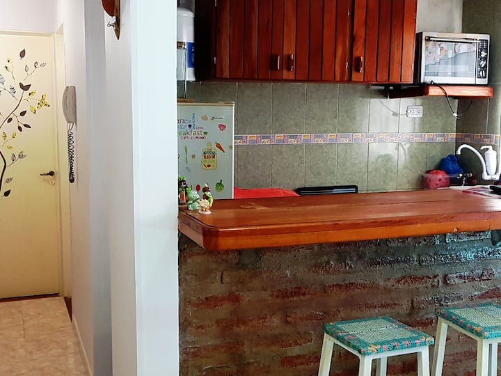 Depto.temporal,zona Céntrica, Cochera,ascensores - Corrientes, Argentina