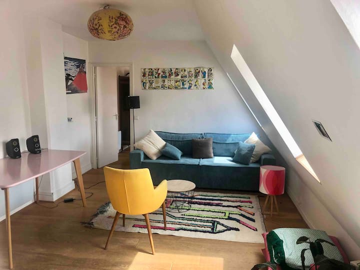 2 Pièces Au Calme Sous Les Toits Du 11ème - Paris 11e Arrondissement
