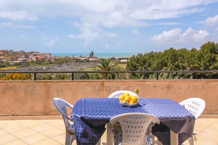 Appartamento Vista Panoramica: Mimosa2- "Hibiscus" - Scicli