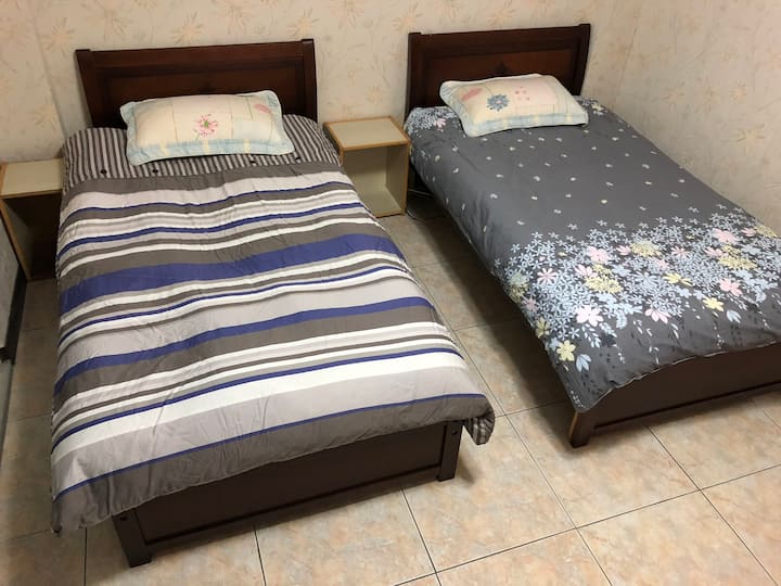 Suite Room (Room#4b) Near Taoyuan Station - 三峽區