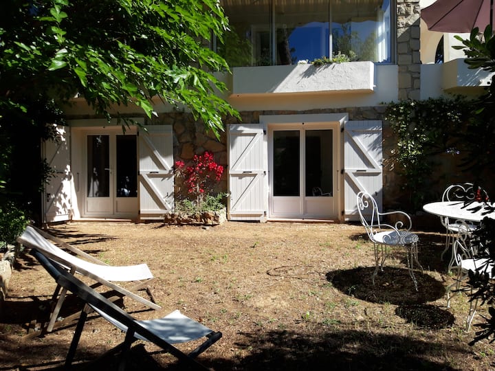 Studio Avec Jardin, Sanary, Quartier Portissol - Sanary-sur-Mer