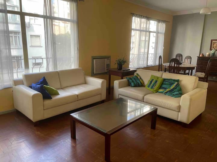 Apartamento 3 Quartos, Copacabana, 2 Quadras Praia - Rio de Janeiro