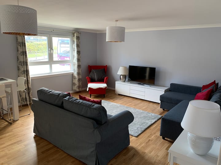 Two Bedroom Superior Serviced Apartment (1) - Strathaven