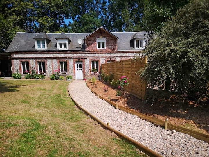 Maison De Campagne
5 Personnes - Fécamp