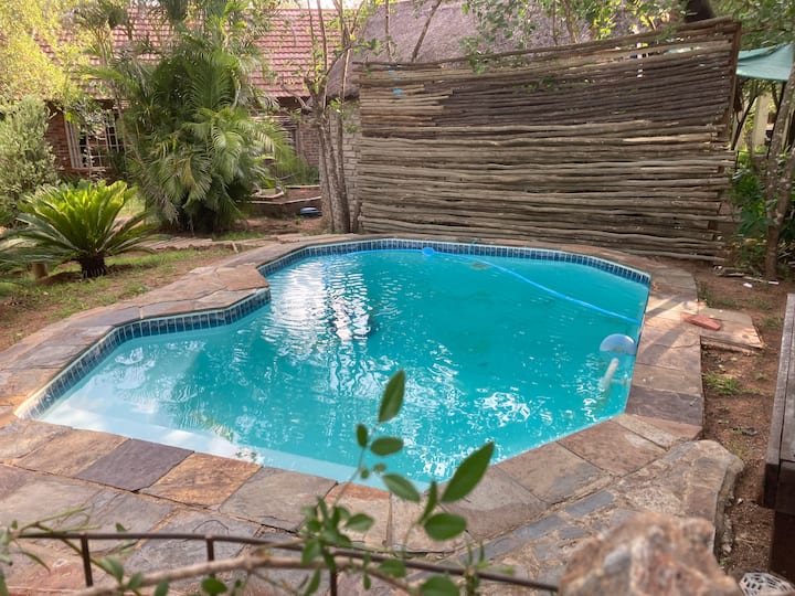 Uccello House Bush Living’s Best,6 Sleeper & Pool - Marloth Park