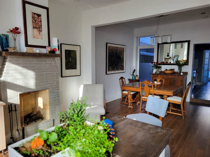 Cosy Private Room In House -