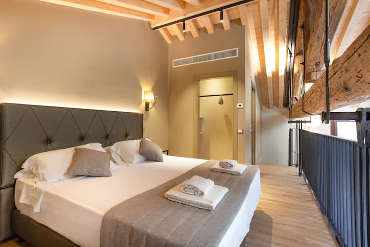 The Esclusive 38 - Venise