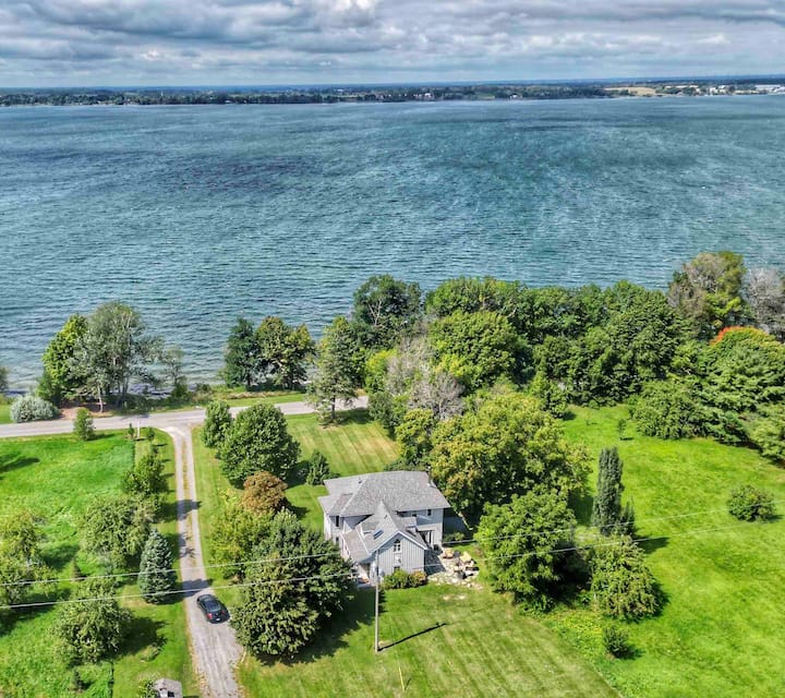1800´s Lakehouse In The County - Prince Edward County