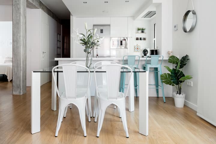 Modern & Cozy In The Best Location. 2bed & 2 Bath. - Seville