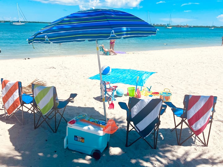6 Beds/park Boat/beach Gear/bike Or Walk To Beach! - Fort Pierce, FL