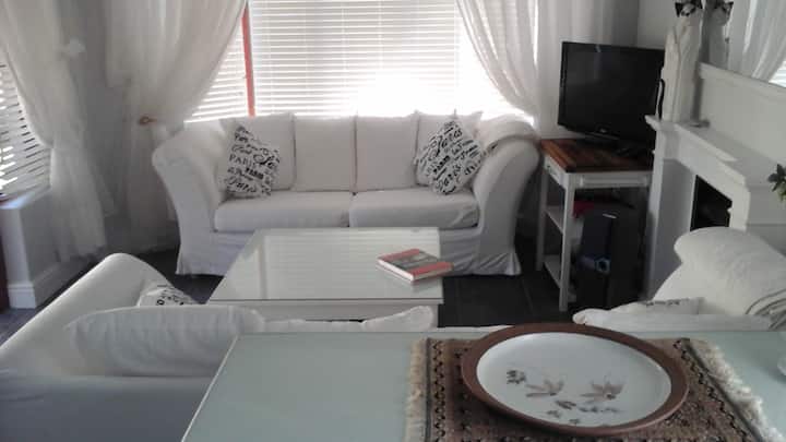 Garden Route Lovely Well Situated Apartment - Sedgefield