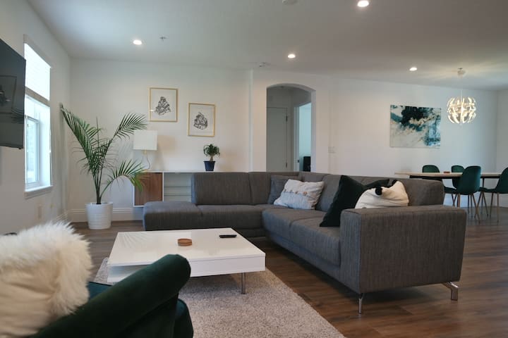 Fully Renovated Spacious Apartment In Baldwin Park - Orlando