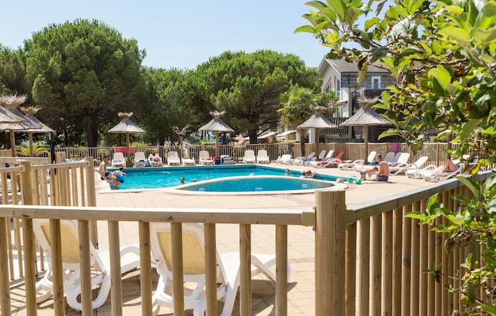Studio Avec Balcon Privé | Accès Piscine - Hourtin