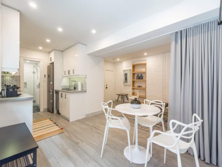 Studio In Roncesvalles, Sleeps 2 - Toronto, ON