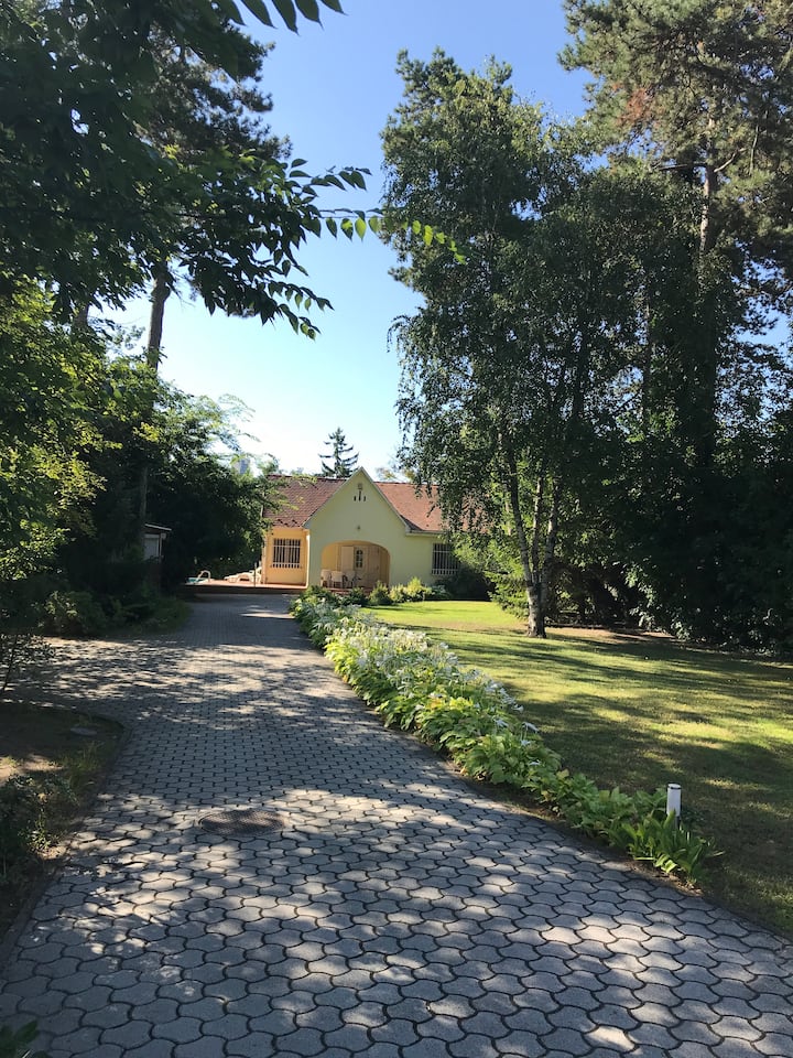 Holiday Private House With Pool Near The Beach - Siófok