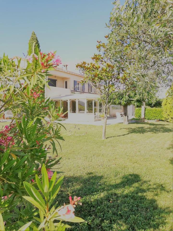 Spacieuse Villa Dans Les Vignes *Four à Pizza Bois - Bagnols-sur-Cèze