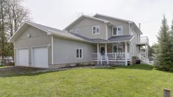 Wight Island Retreat - Norwood