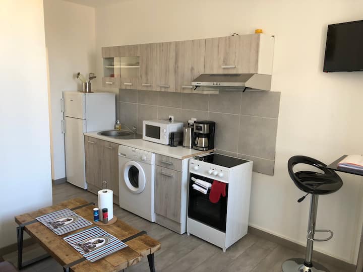 Lumineux Appartement, Wifi, Clim, Proche Lac - Castries
