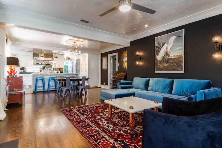 Craftsman Retreat | 1920 Bungalow In Long Beach - Long Beach, CA
