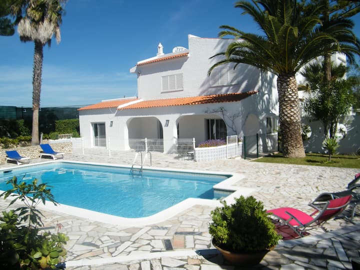V4 Vale Centeanes, Tennis, Ac, Wifi, Bbq, Sea View - Carvoeiro