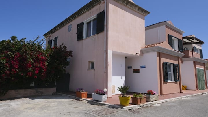 Taverna Indipendente A Stintino - Stintino