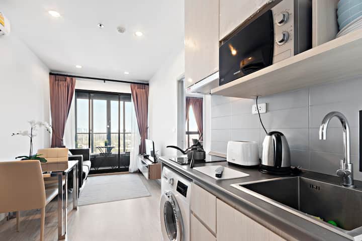 Living Cozy @ Ideo Mobi Sukhumvit 5 Mins Bitech - Bangkok