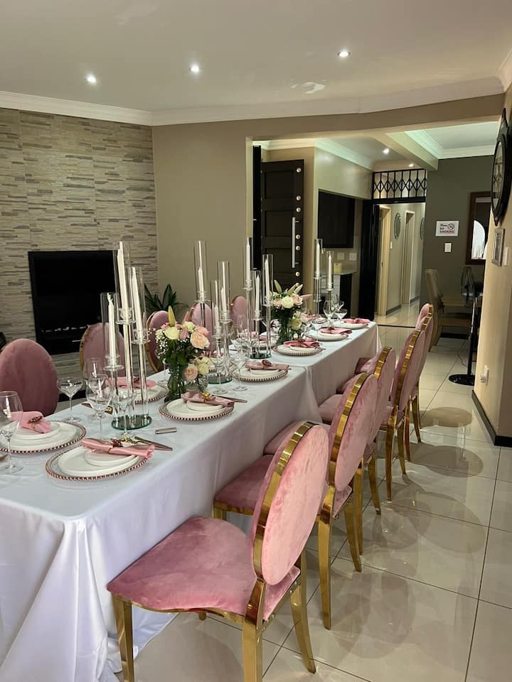 Urlyfstyle Luxe Stay & Events Venue Near Or Tambo - Kempton Park