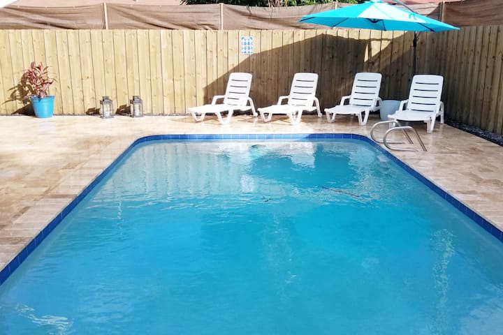 Renovated House With Heated Pool Near The Beach - Deerfield Beach, FL