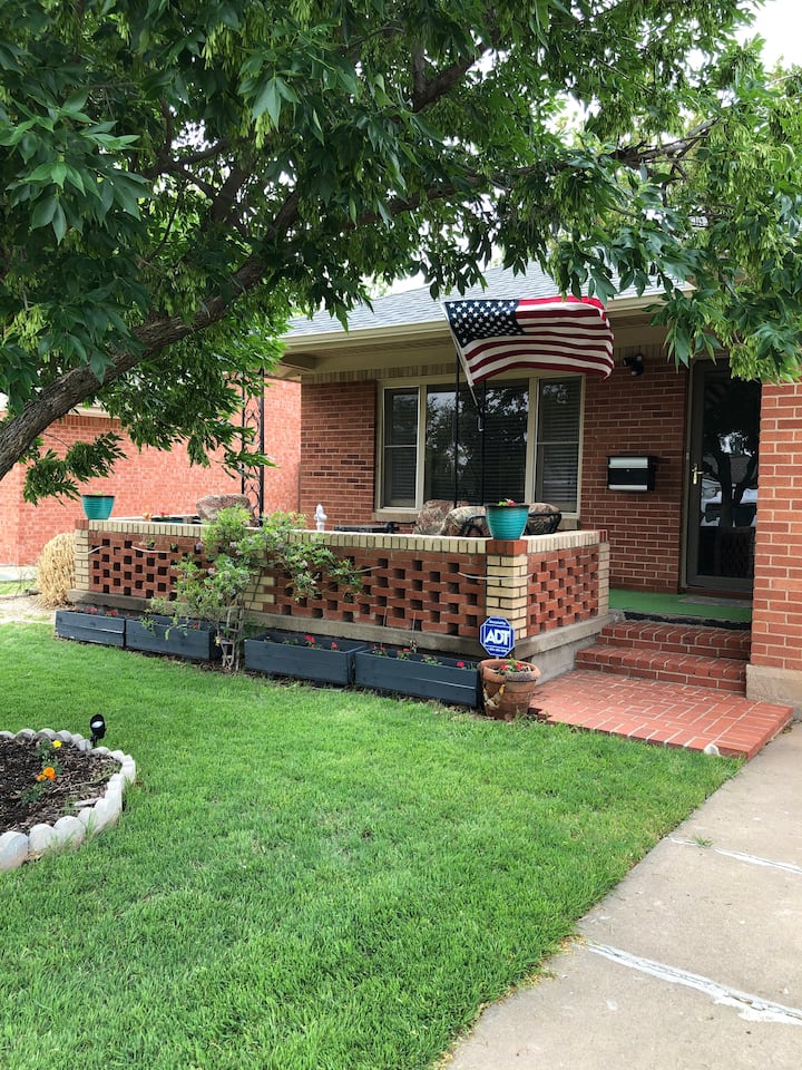 Giddy Up Rt 66 - Amarillo, TX