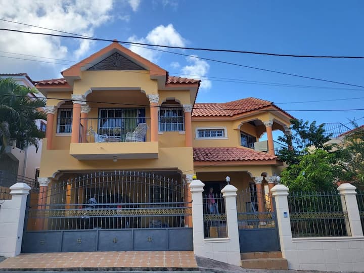 Atractivo Y Cómodo Espacio Para Ti Y Los Tuyos. - Puerto Plata