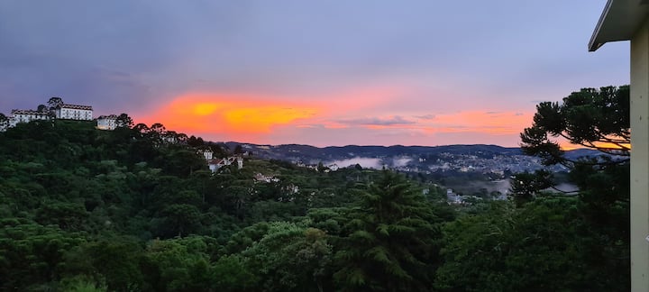Duplex Aconchegante Vista Panorâmica Lareira Wi-fi - Campos do Jordão