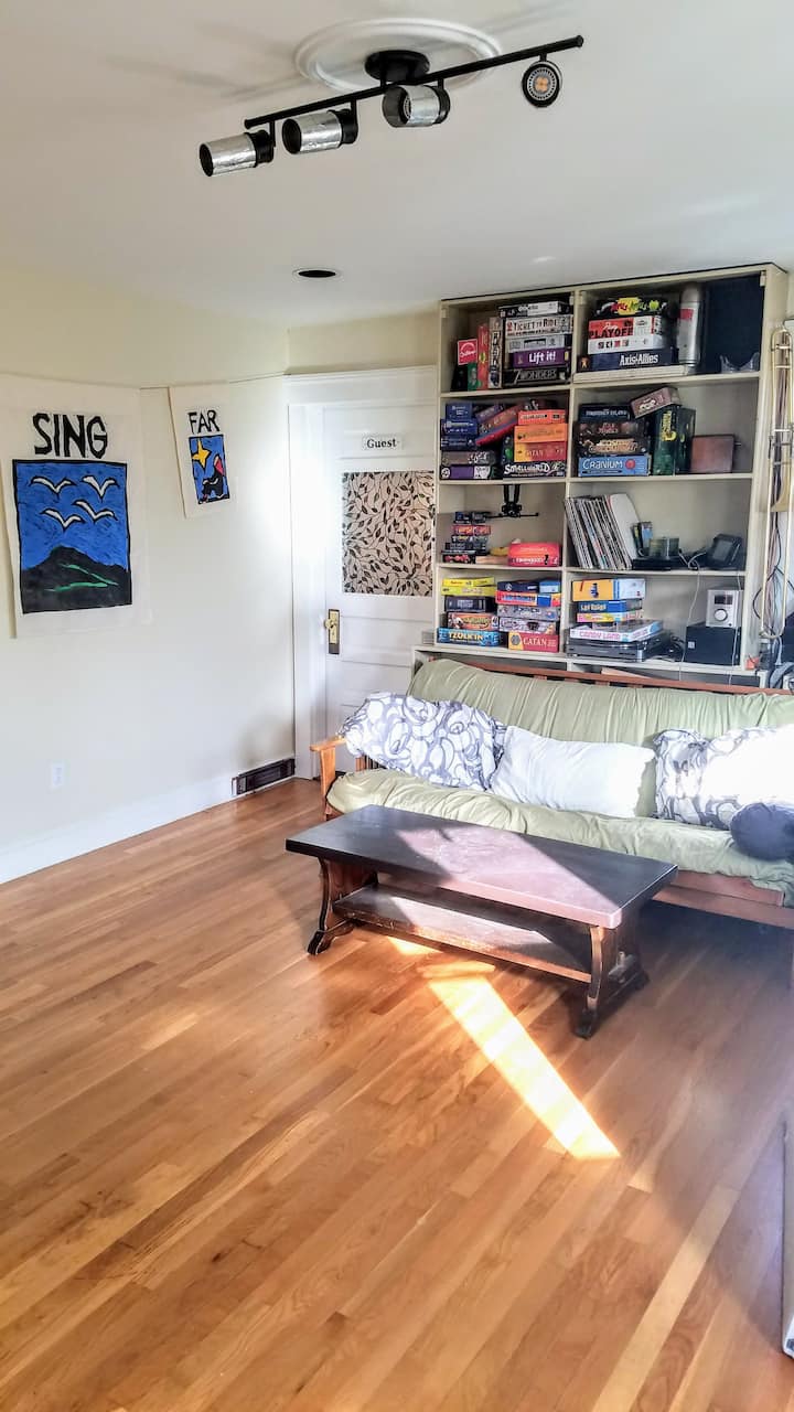 Private Guest Suite In Community House - Lexington, MA