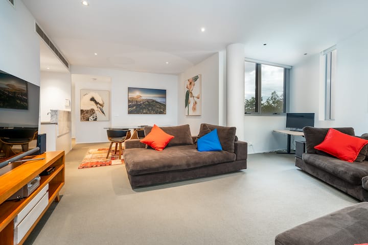 2br Apartment Near Parliament House - Canberra